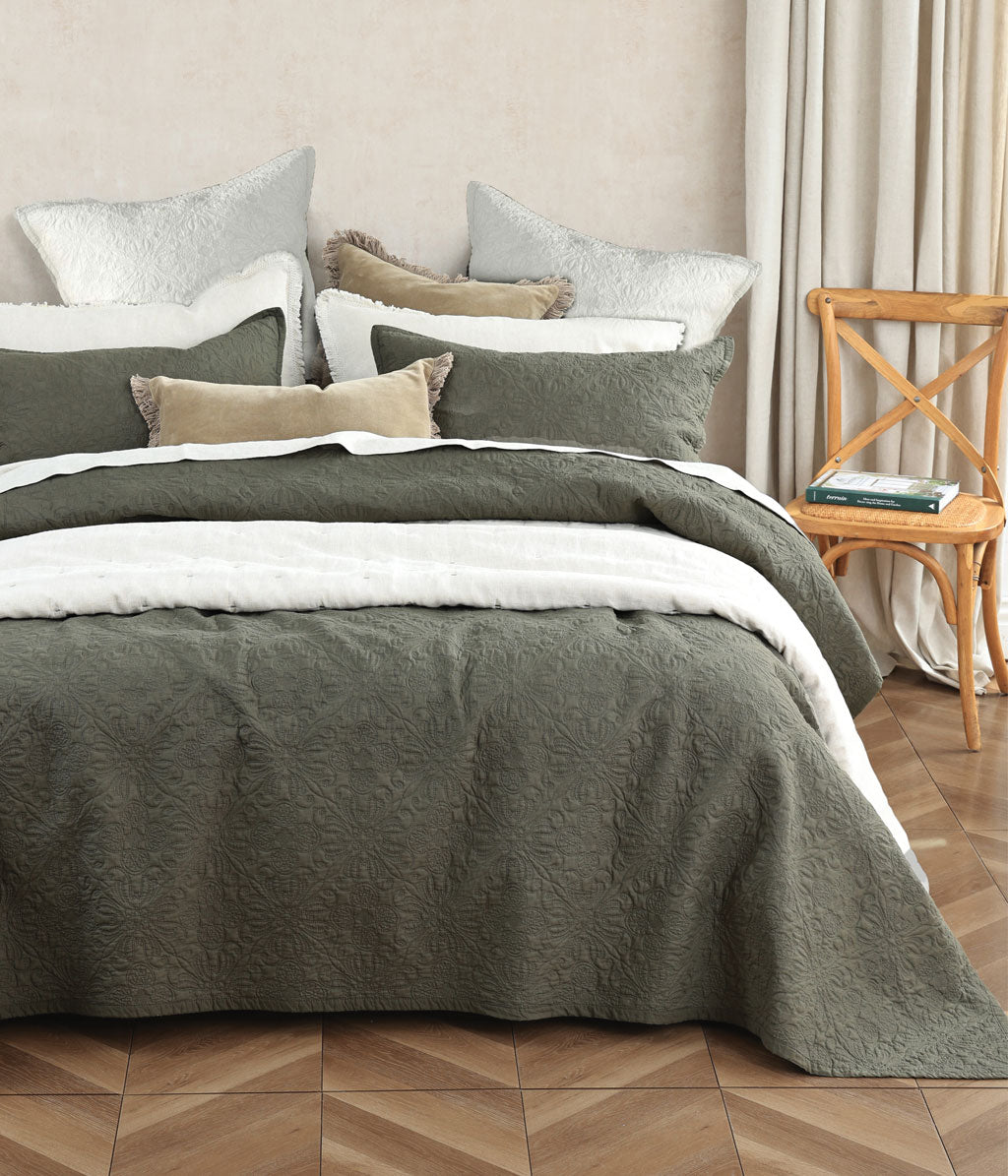 Hawthorne Bedspread Set Ivy | M.M Linen